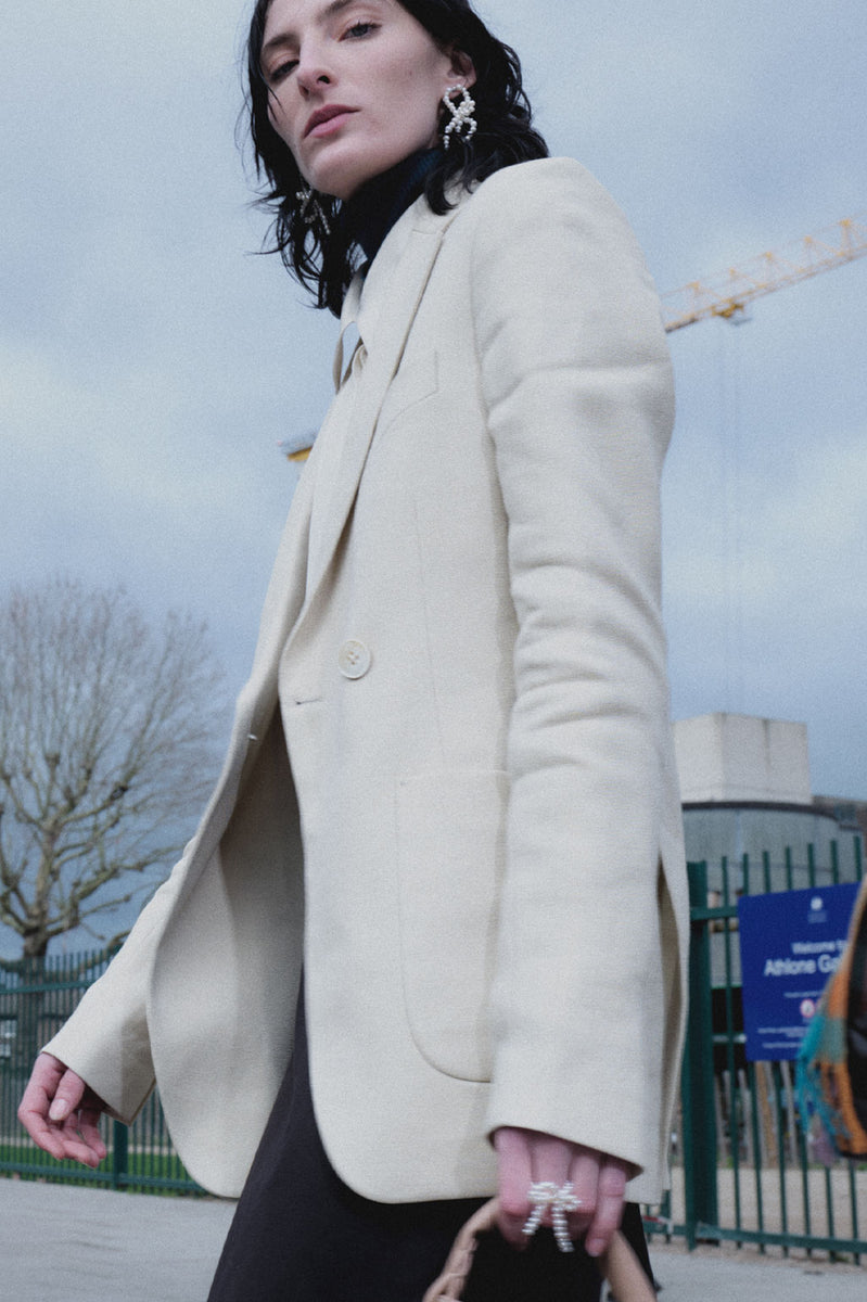 Loop‐the‐Loop - Pearl and Gold Vermeil Ring | Completedworks