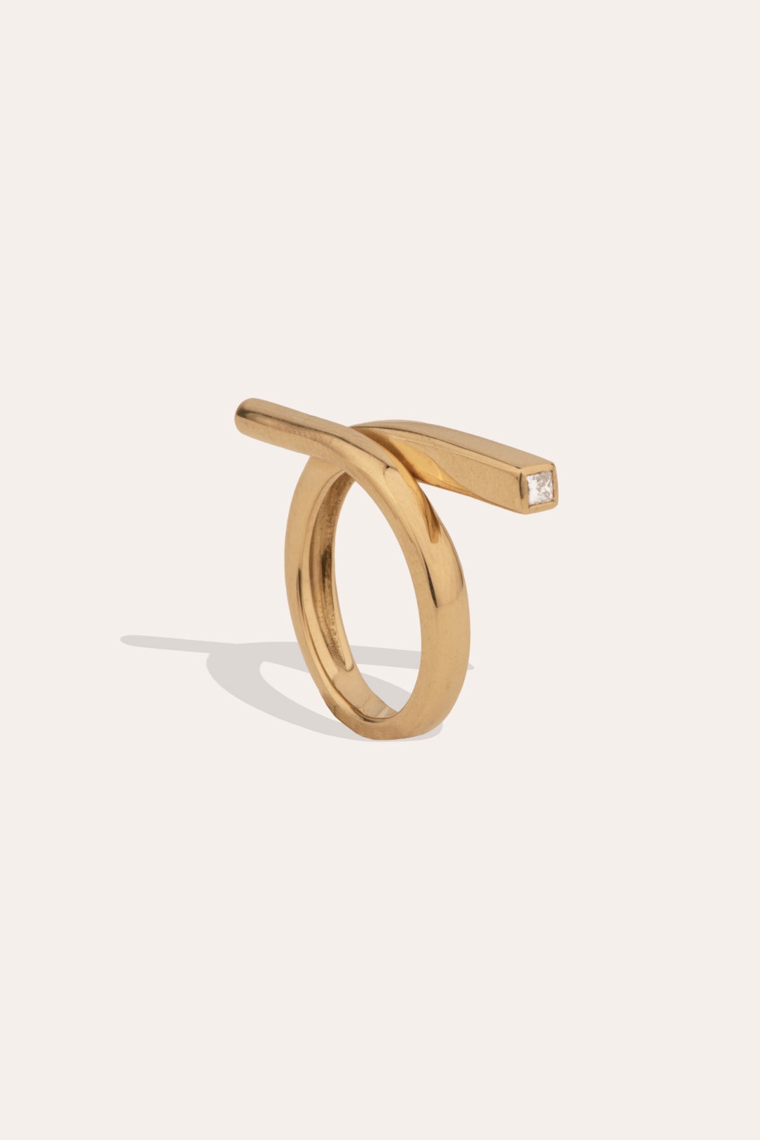 Flight - 18 Carat Yellow Gold and Diamond Ring | Completedworks